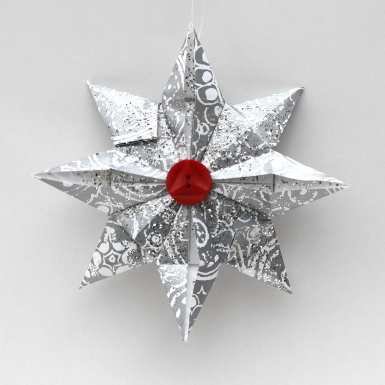 Ornament Advent: Day 16 Origami Star | the crafty sisters