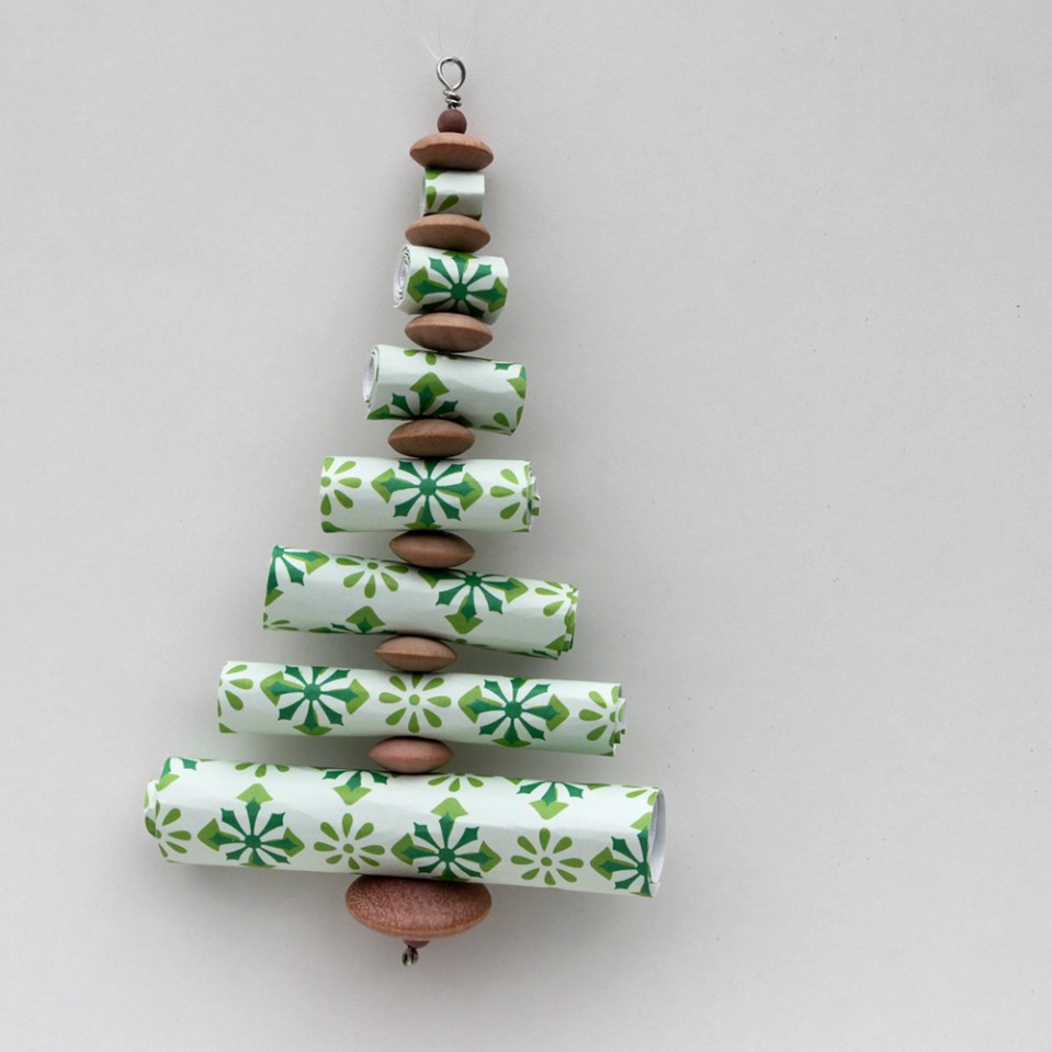 Ornament Advent: Day 10 Paper Roll Christmas Trees | the crafty sisters